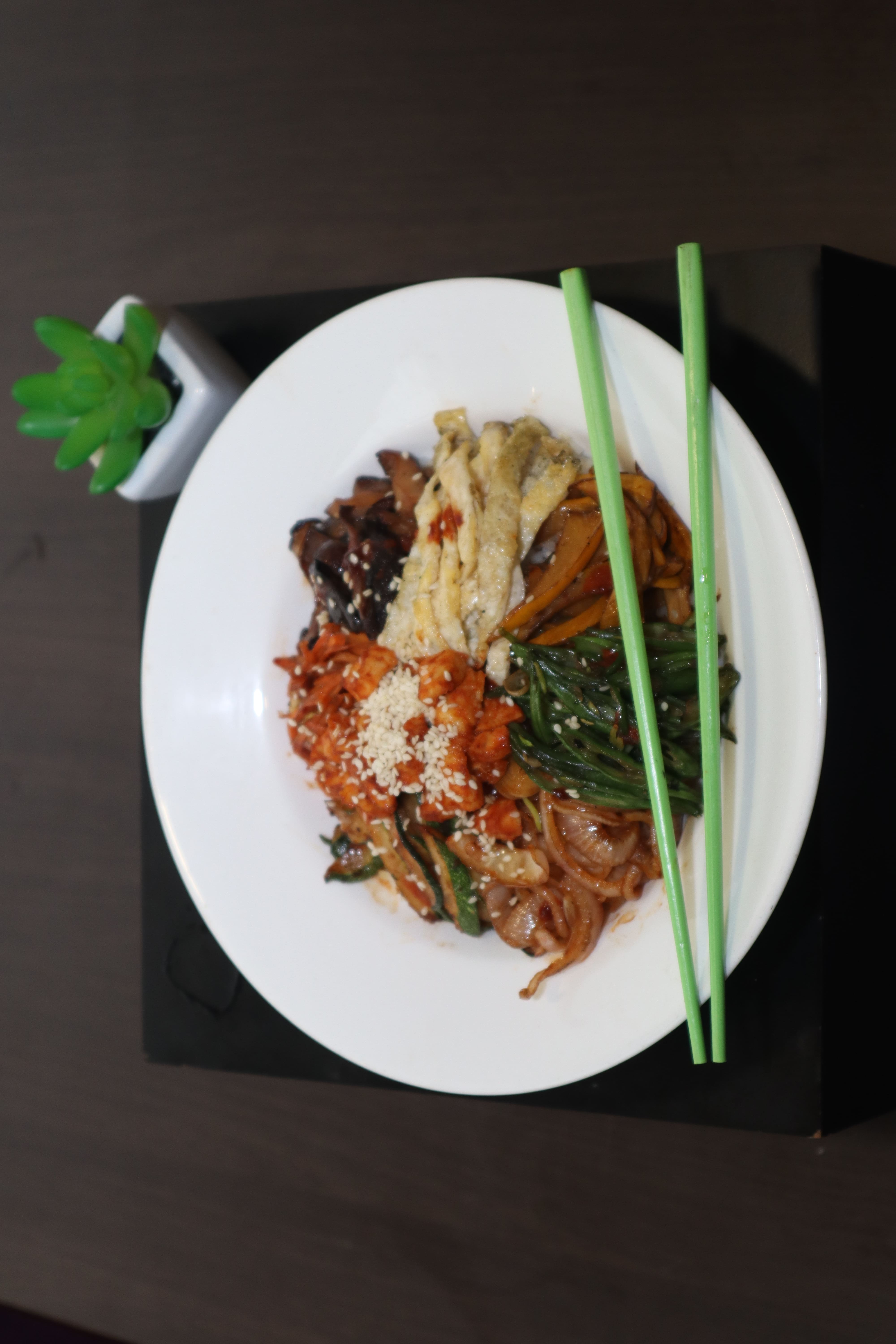 Nom Nom Bakery And Cafe, Patiram Jote, Siliguri | Zomato