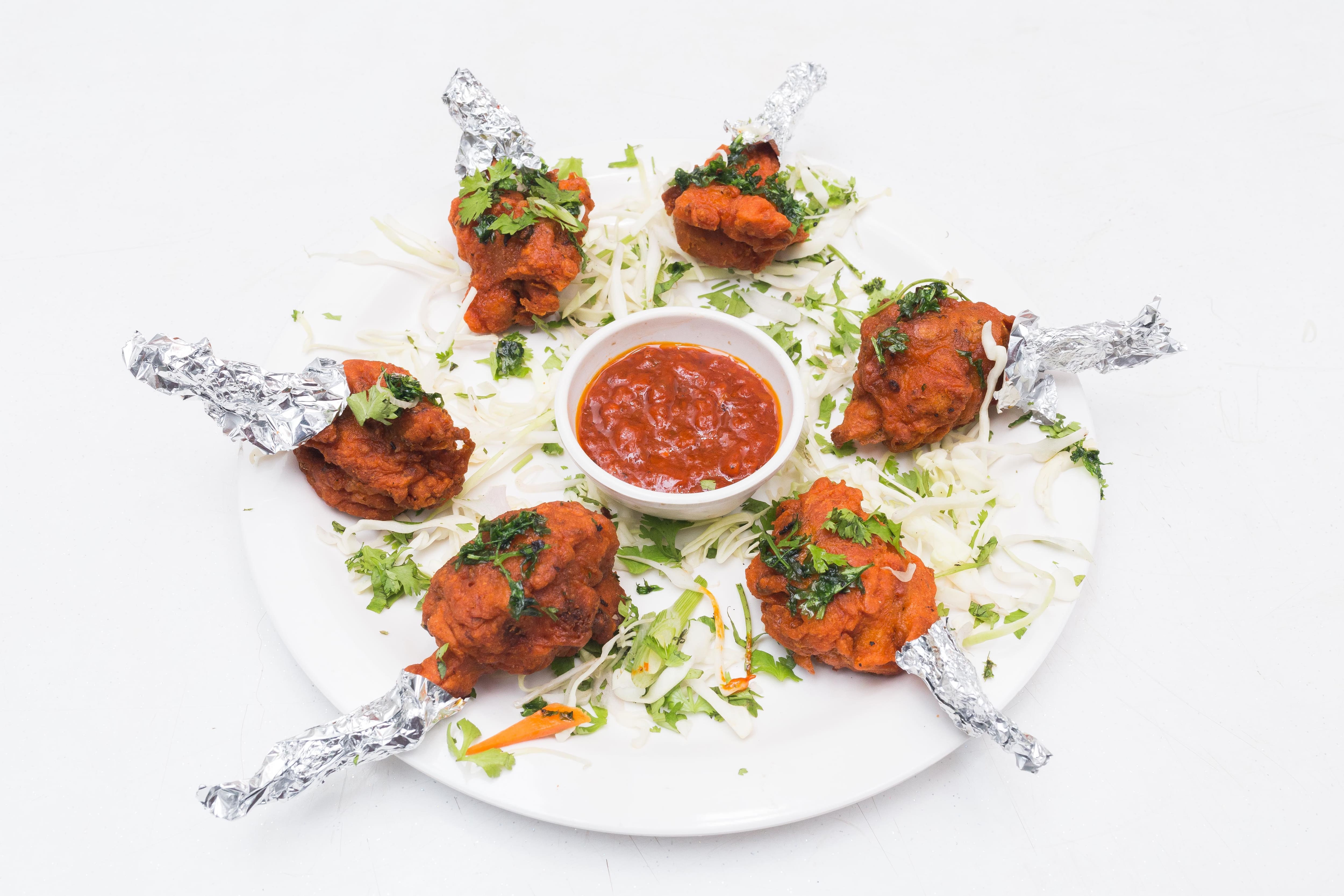 Book table and online reservation at Chow Me Adda, Malad West, Mumbai