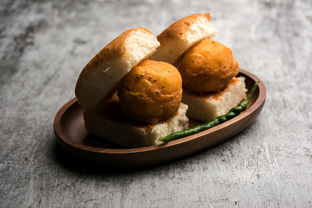 Aamchi Bombay Vada Pav, Sector 62, Noida | Zomato