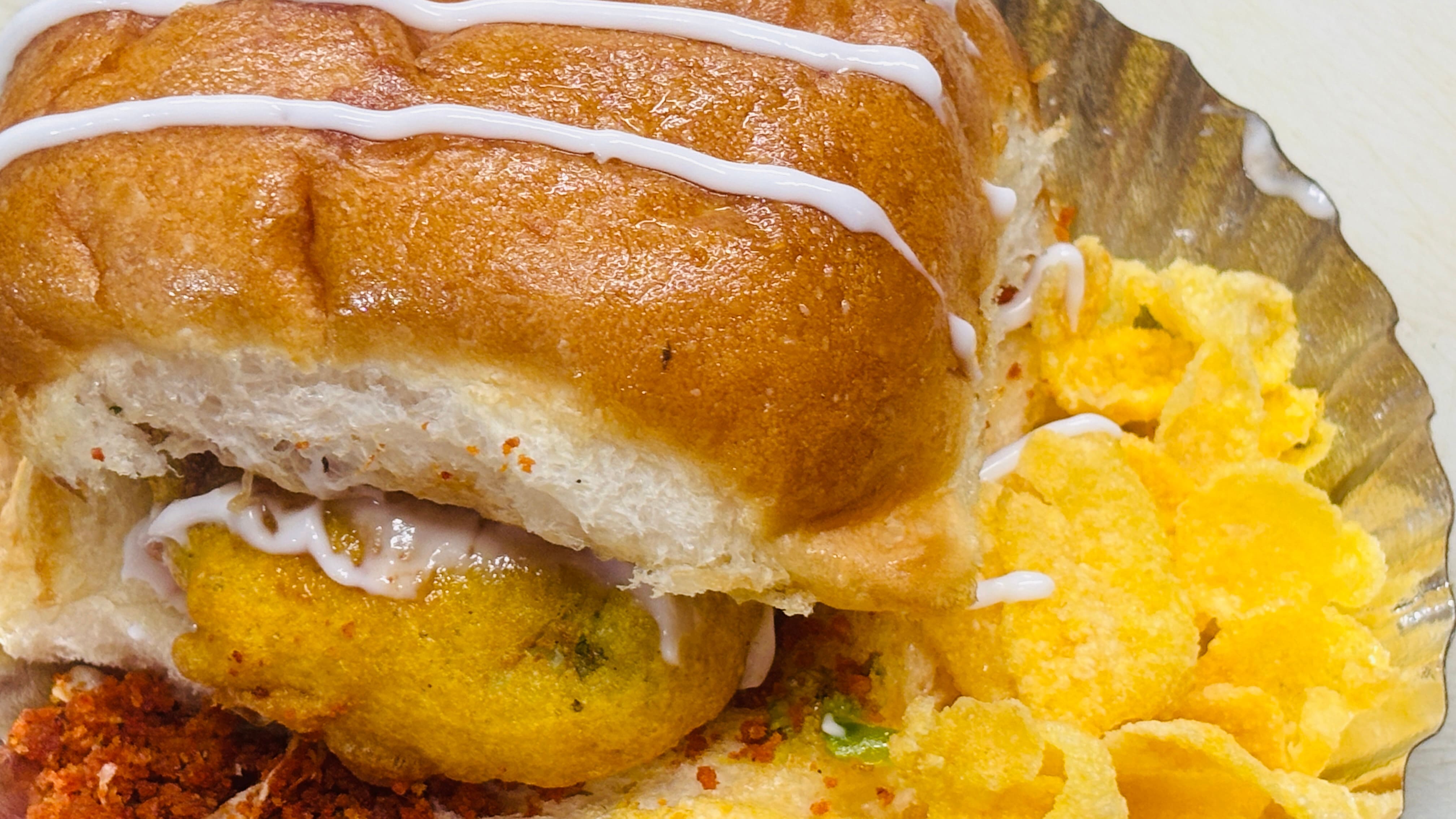 Swami Mumbai Vada Pav, Arera Colony, Bhopal | Zomato