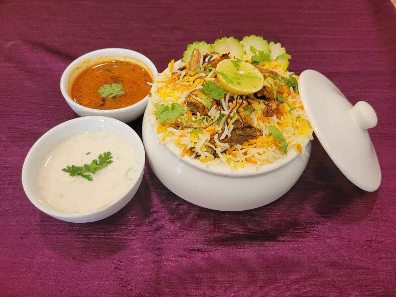 Nakshatra Bar & Restaurant, Tiptur Locality order online - Zomato