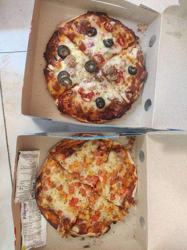 Cheesy Cafe Pizzeria, Akashwani, Aurangabad | Zomato