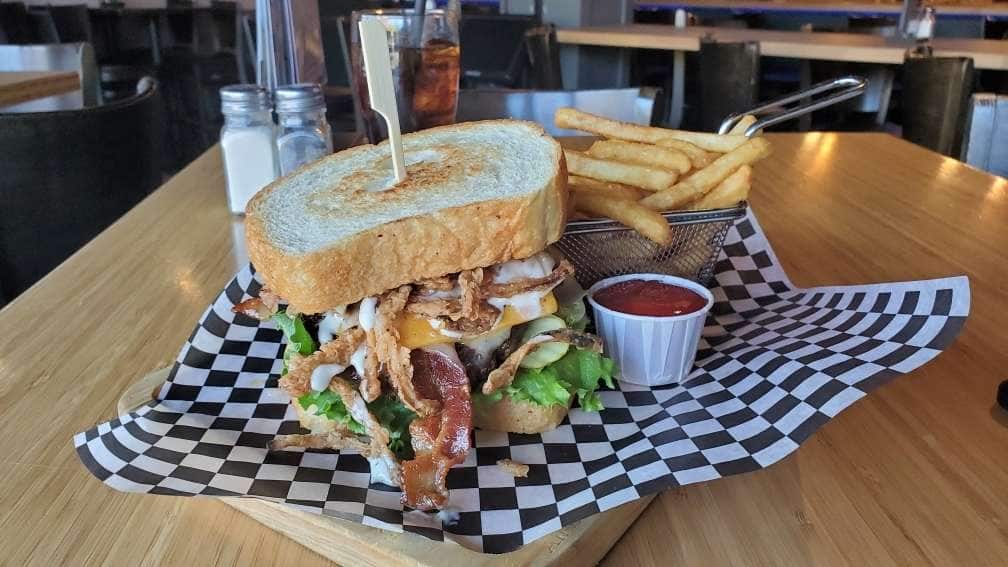 Sapperton District Taphouse, New Westminster, Metro Vancouver | Zomato