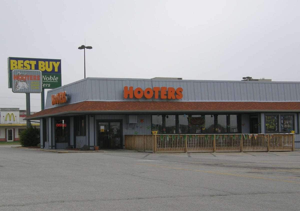 Hooters, Lafayette, Lafayette | Zomato