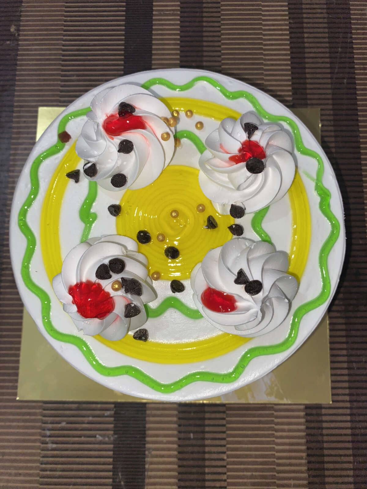 Vardhiya Bakery, Gomti Nagar, Lucknow | Zomato