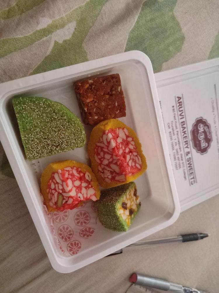 Aruvi Bakery and Sweets, Tirunelveli Locality order online - Zomato