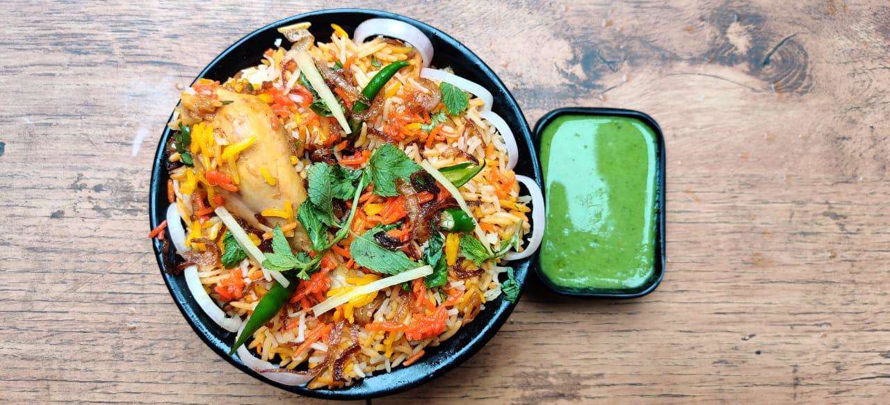Moolchand Mashhoor Paratha, Hajipur order online - Zomato