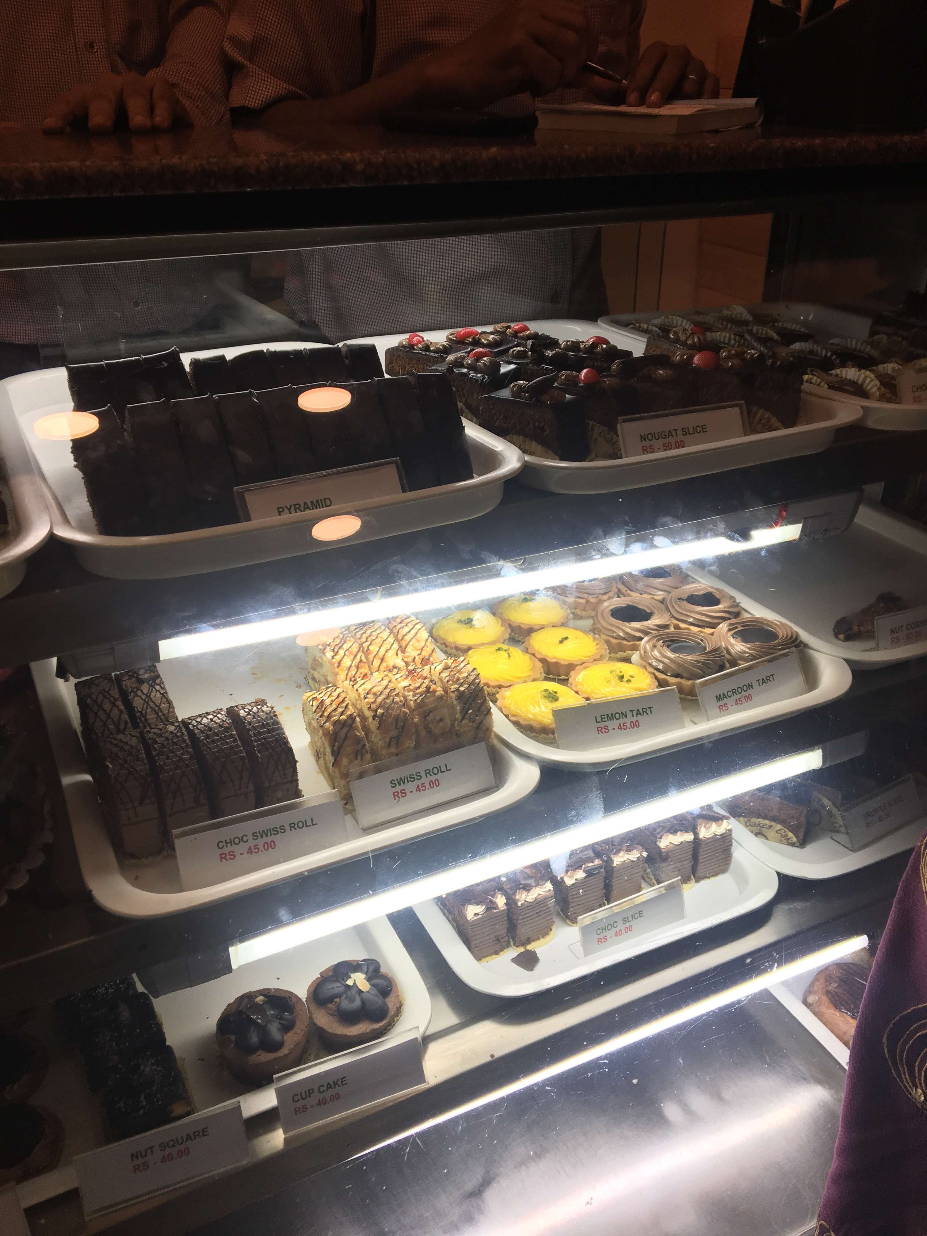 Cakes, Gariahat, Kolkata - Restaurant - Zomato