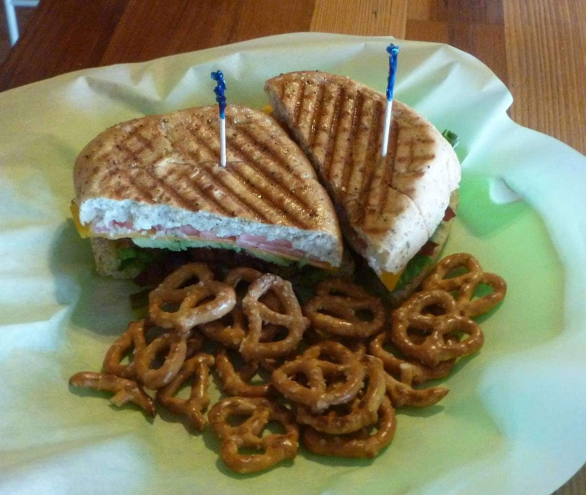 Smacky's on Broadway, Spokane Valley, Spokane | Zomato