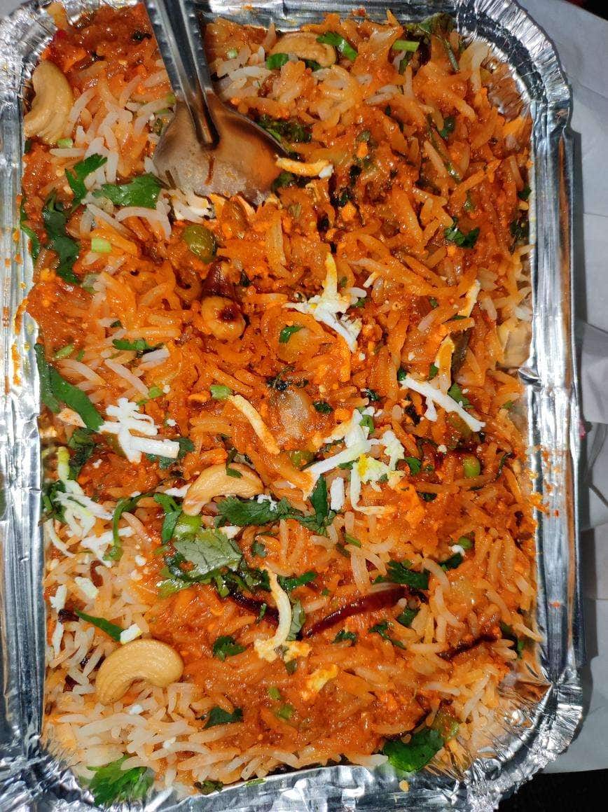 Navjivan Restaurant, Nadiad Locality order online - Zomato