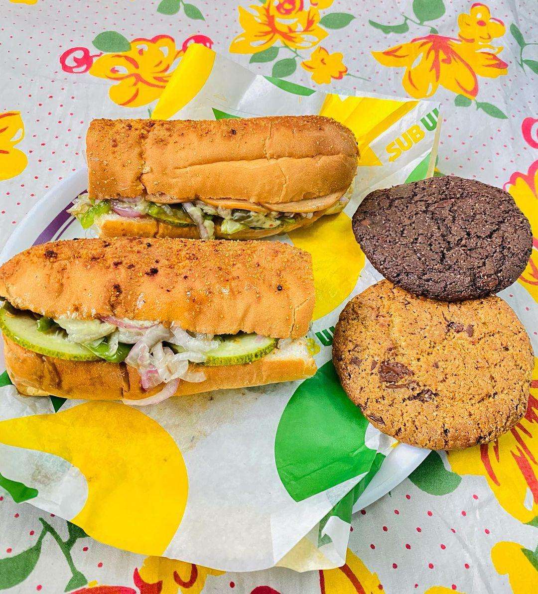 Subway, Linking Road, Bandra West, Mumbai | Zomato