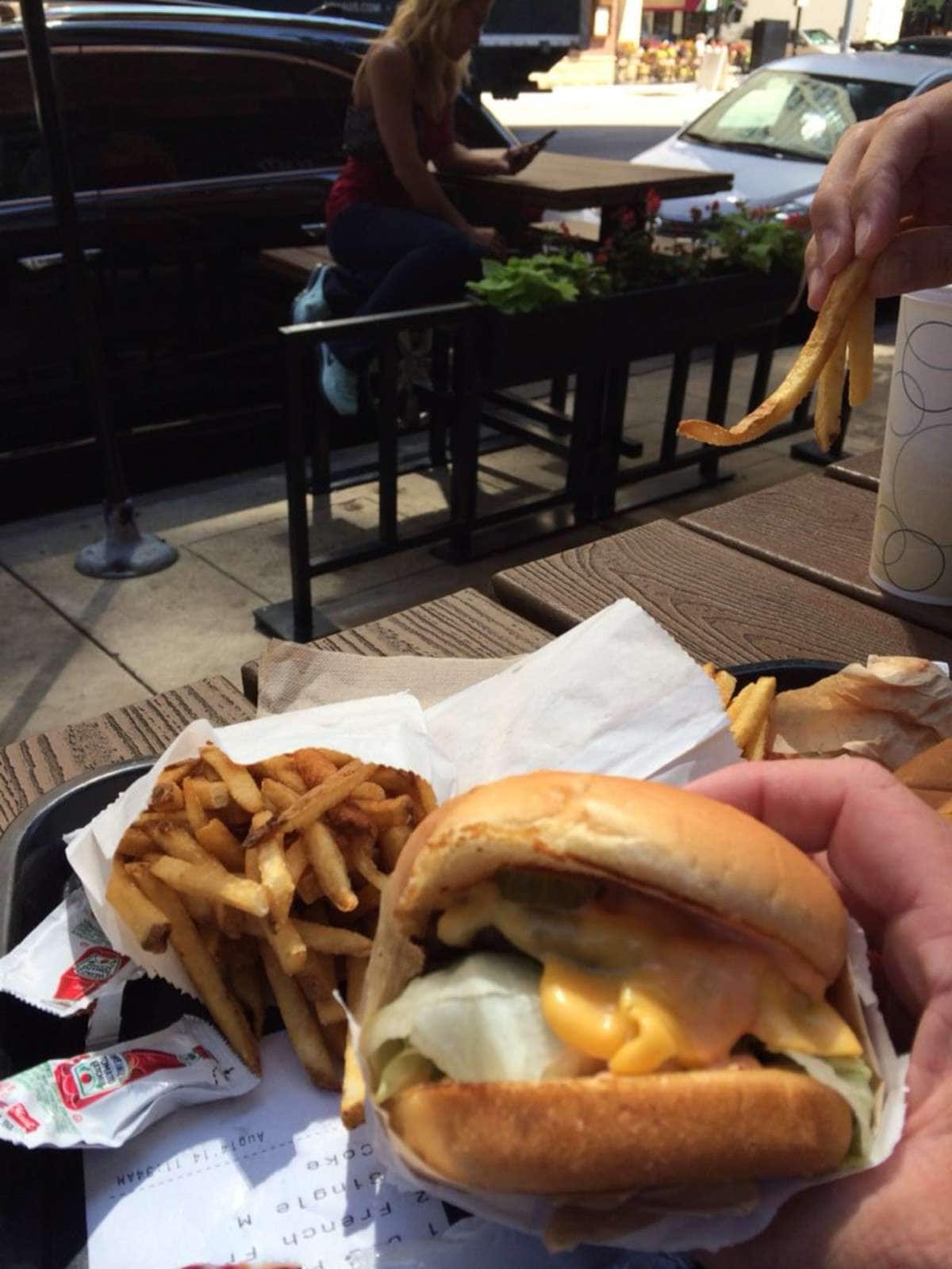 M Burger, River North, Chicago | Zomato