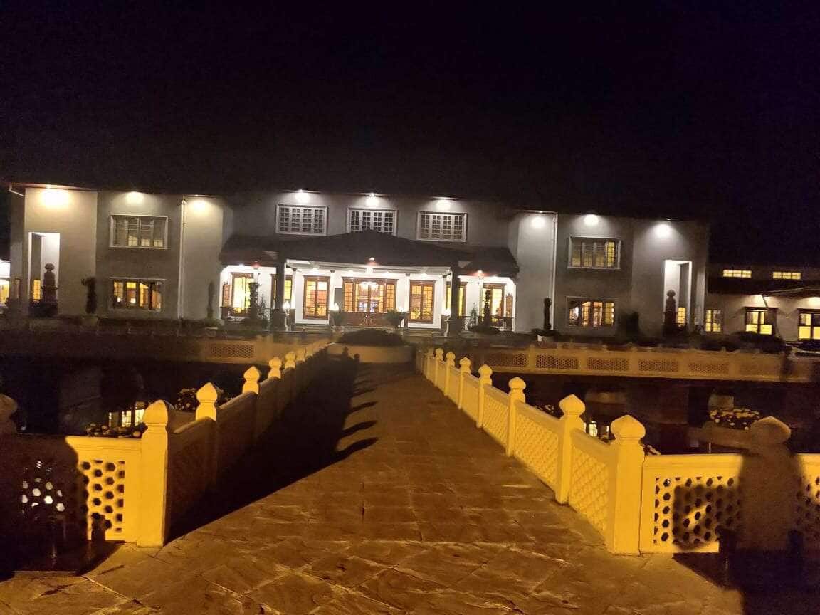Chinar Garden - The Lalit, Dal Gate, Srinagar | Zomato