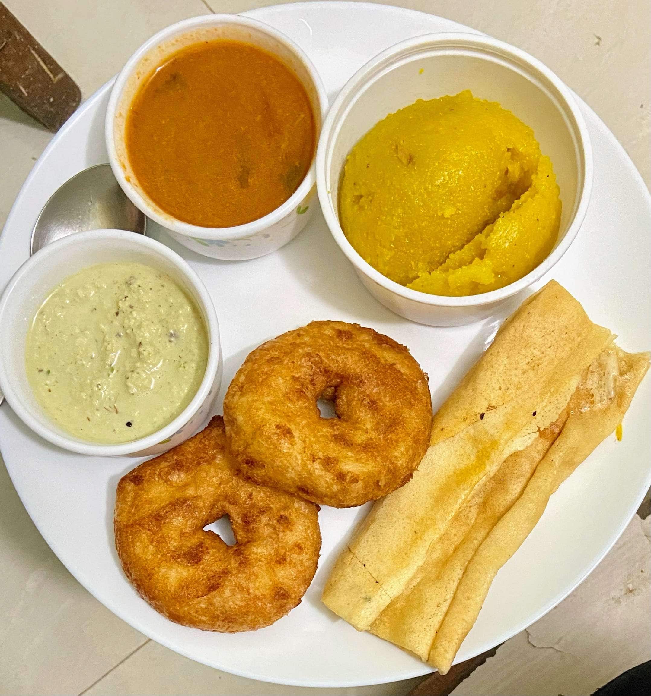 Mani's Cafe, Dadar West order online - Zomato