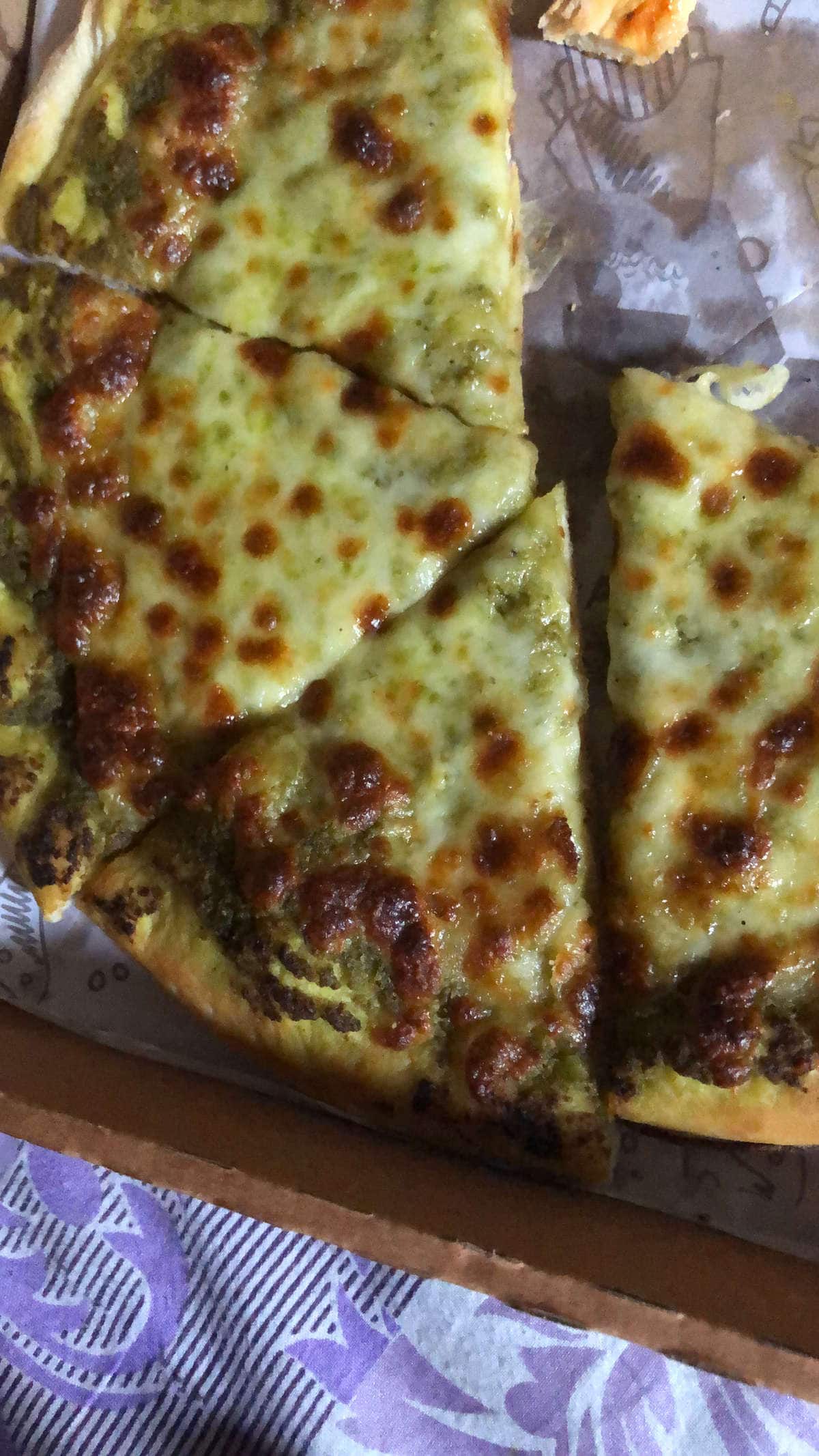 Dees Pizza, Kandivali West order online - Zomato