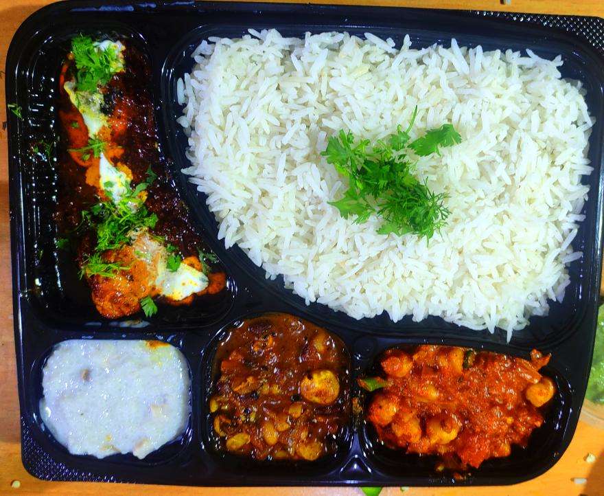 Delhi Hut, Ganeshguri, Guwahati | Zomato