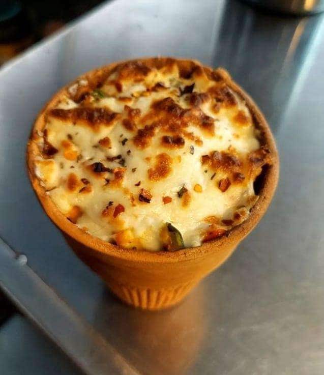 The Kulhad Pizza Spot, Malad East order online - Zomato