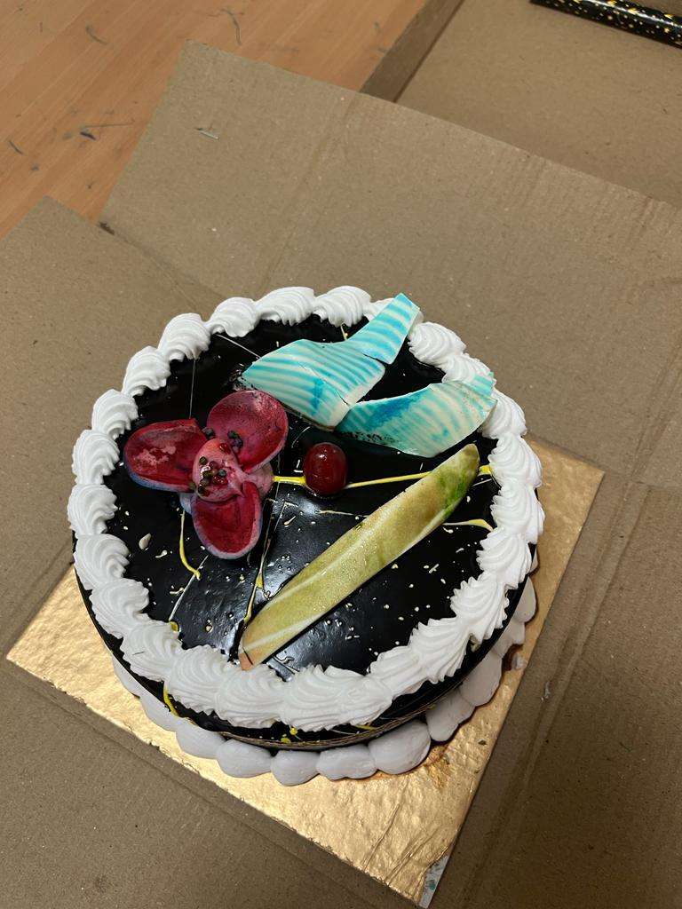 Mahalaxmi Cake House, Bihta Locality order online - Zomato