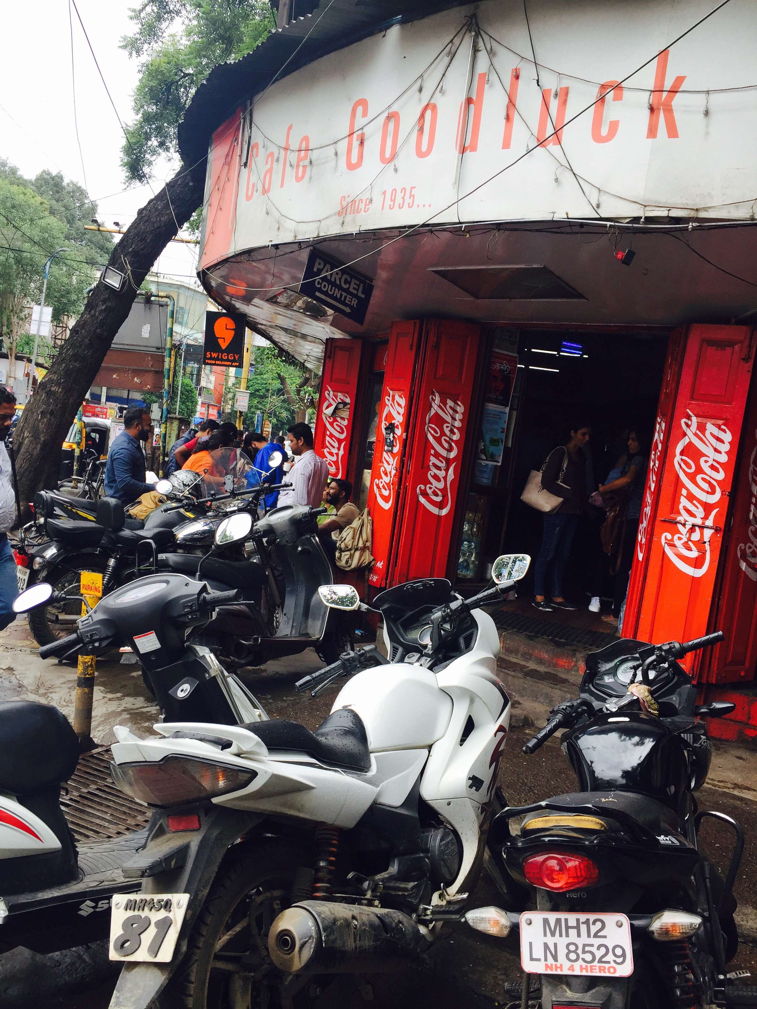 Cafe Goodluck Photos, Pictures of Cafe Goodluck, Deccan Gymkhana, Pune ...