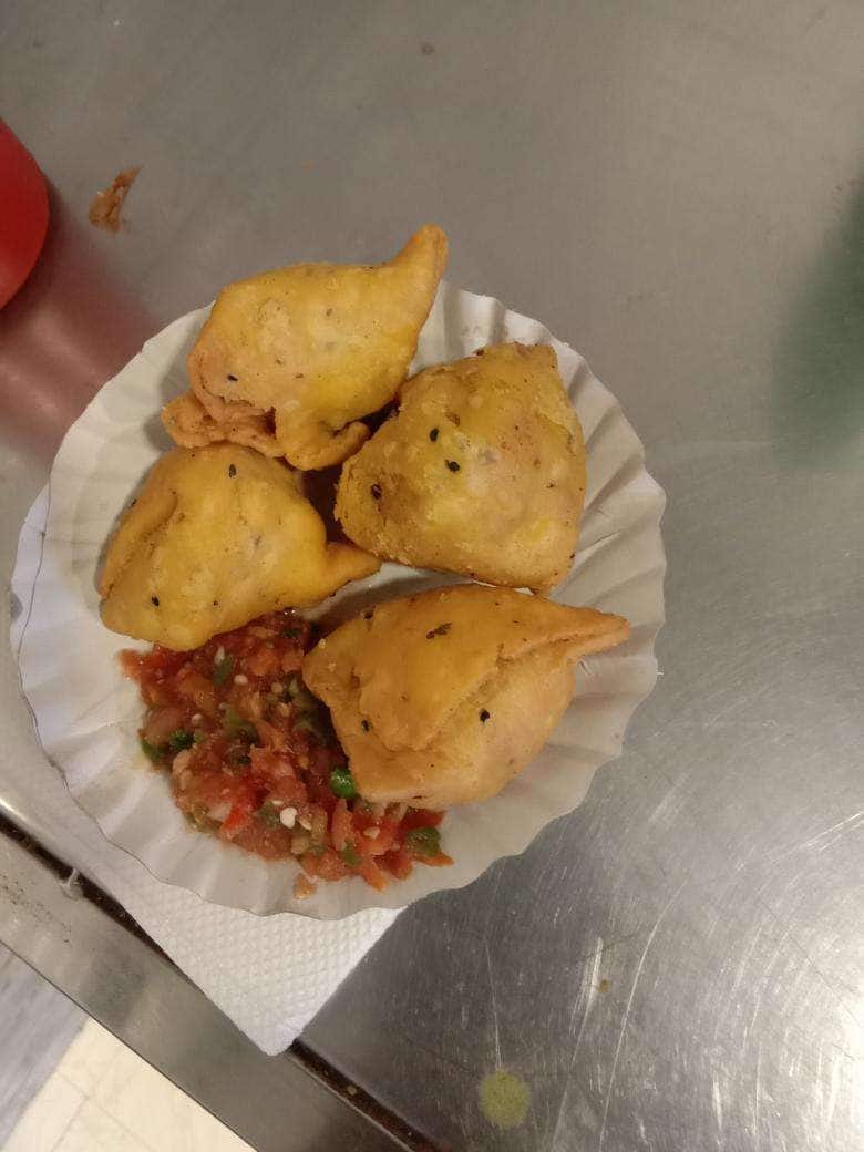 King's Vada Pav and Samosa, Vapi Locality, Vapi | Zomato