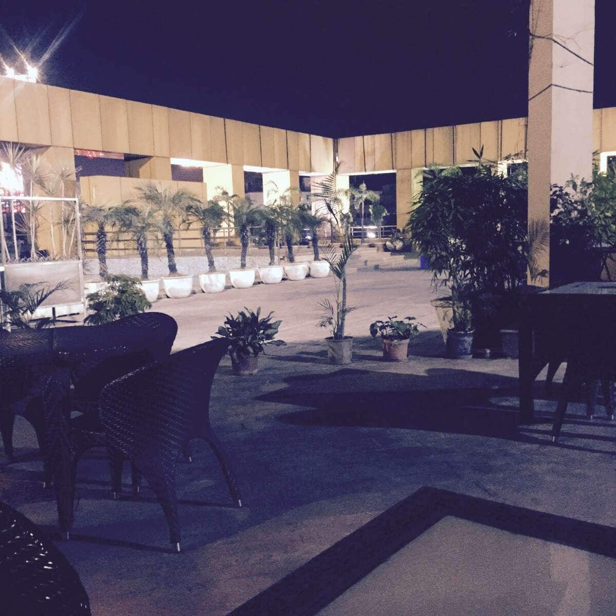 Poolside Restaurant & Bar, Begumpet, Hyderabad | Zomato