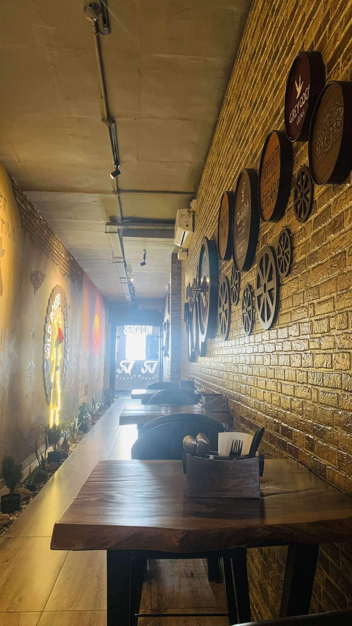 Wild Rovers Sky Bar, Gachibowli, Hyderabad | Zomato