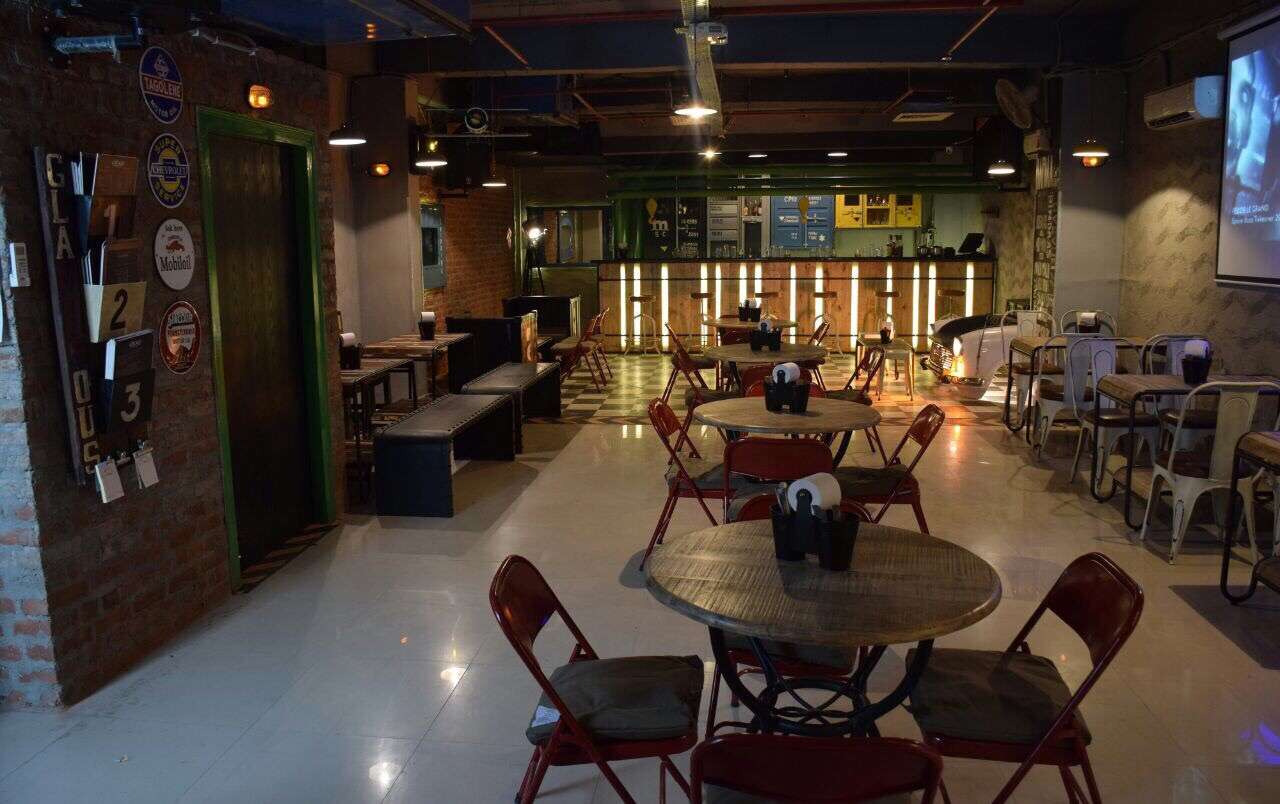 The Terrace Photos, Pictures of The Terrace, Supertech Shopprix Mall ...