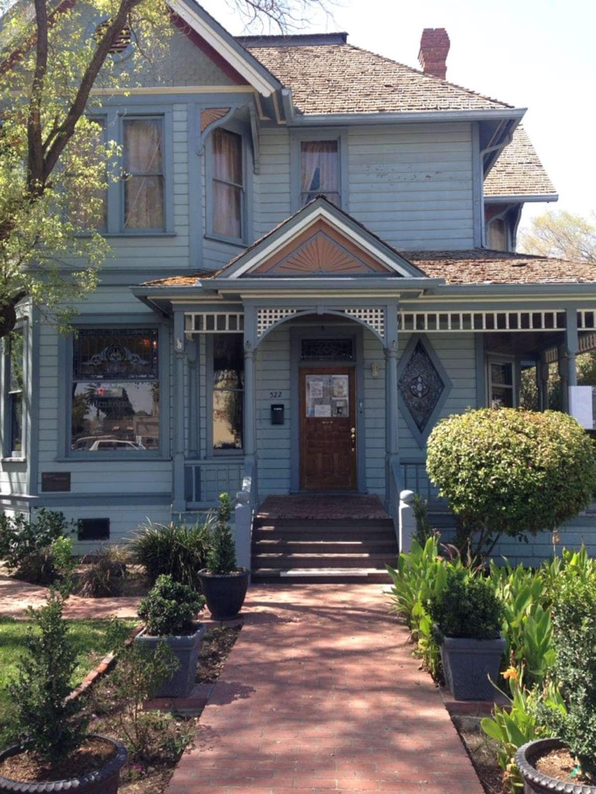 Irwin Street Inn Restaurant, Hanford, Fresno