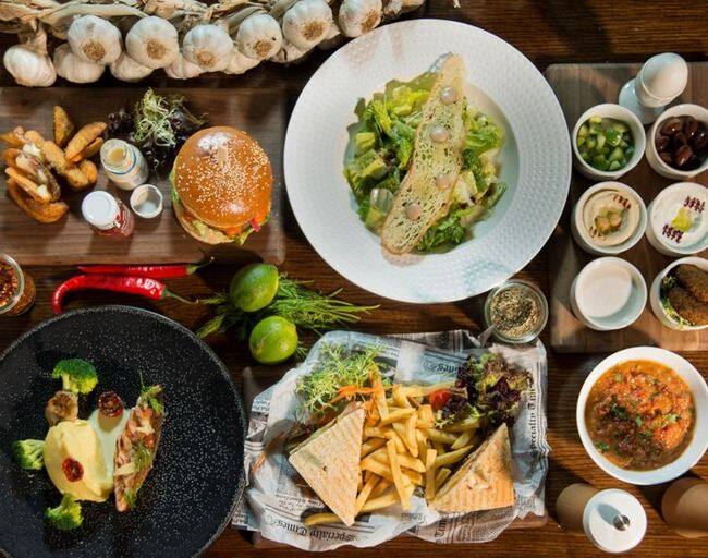 ICON Bar & Lounge - Radisson Blu Hotel, Dubai Media City, Dubai - Zomato